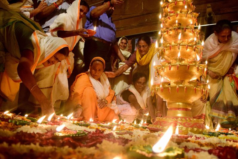 India immerses itself into the spirit of Diwali