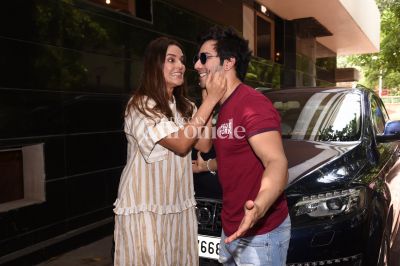 Varun and Neha put their 'No Filter' mode on as they shoot for show