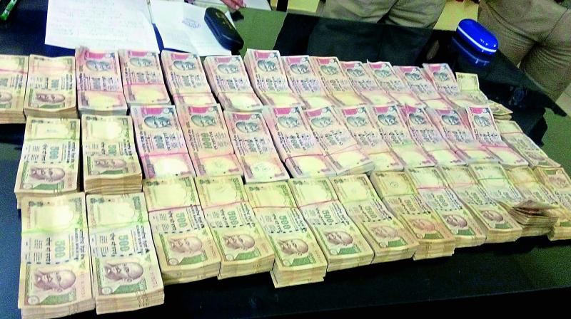 Rs 10 lakh in fake Rs 500 notes recovered in Vizag