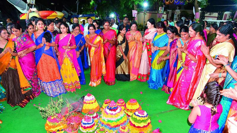 Telangana: 9-day Bathukamma celebrations begin