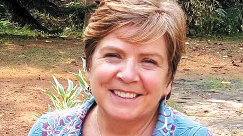 Expert bats for social model in dealing with challenged people