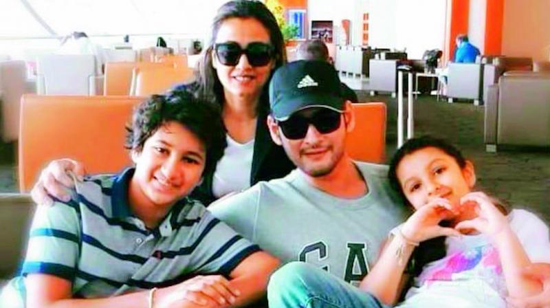 Mahesh Babu is having a ball with the kids