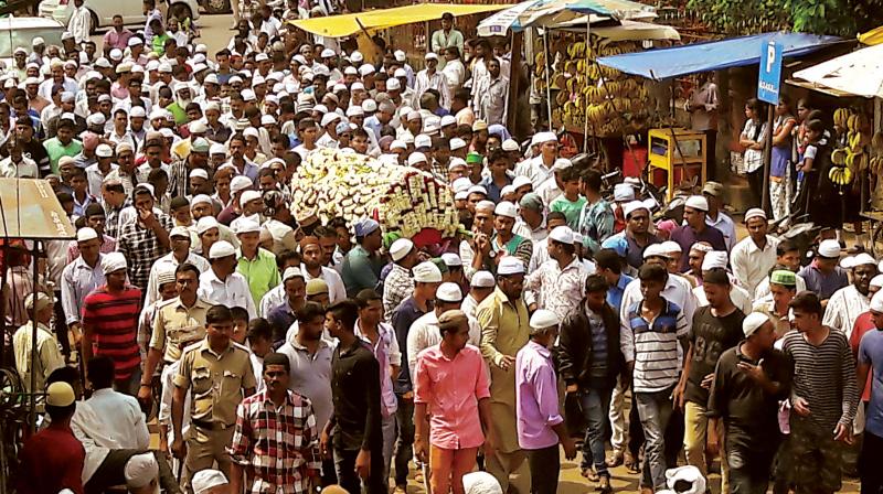 Abdul Karim Telgi’s daughter fights with uncle at funeral