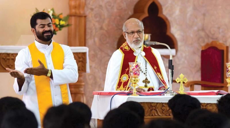 Boon for hearing impaired: Sign language Mass speaks volumes