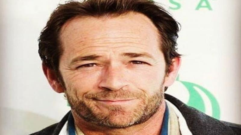 Iconic '90210' actor Luke Perry passes away at 52