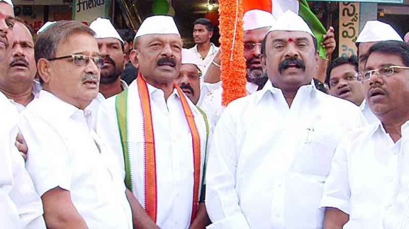 Andhra Pradesh: Modi fails in his de-mon step, says Raghuveera