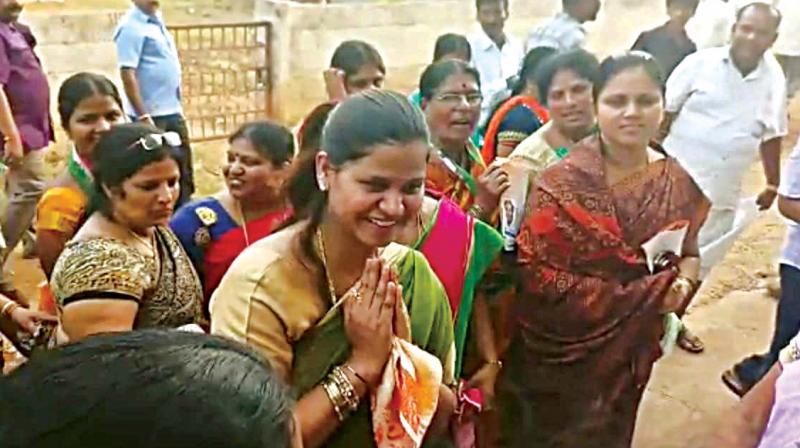 Karnataka CM's daughter-in-law, stars, thinkers, poets bat for Siddaramiaah