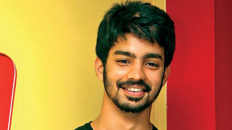 Mahat Raghavendra turns independent hero with Yakan