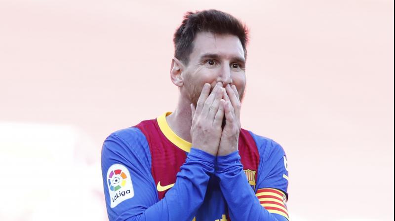 Messi to break silence on Barcelona departure as PSG wait | Messi to ...