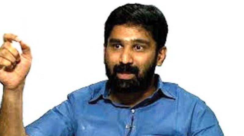 Thiruvananthapuram: Mullapally, Balram argue over Facebook etiquette