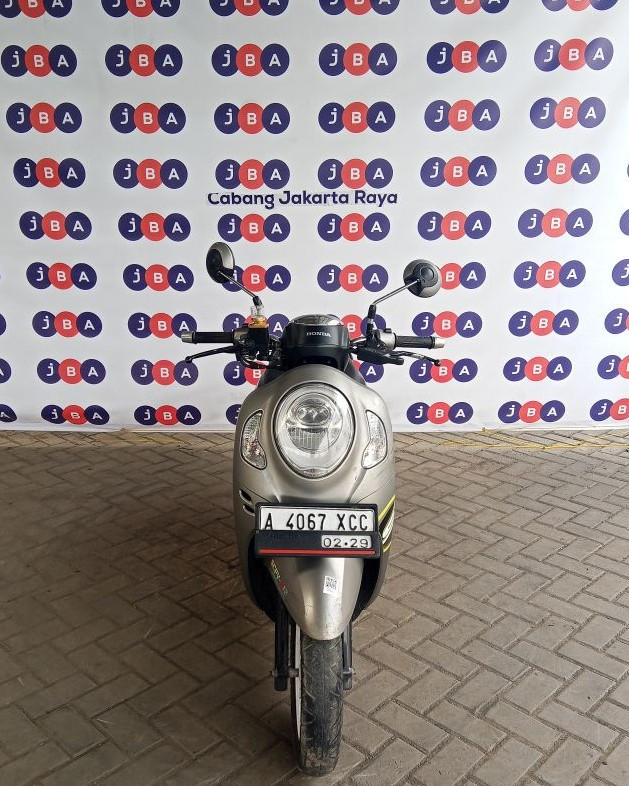 Lelang Motor LOT No. 1040 HONDA SCOOPY 110 110 2023 SILVER JAKARTA RAYA ...