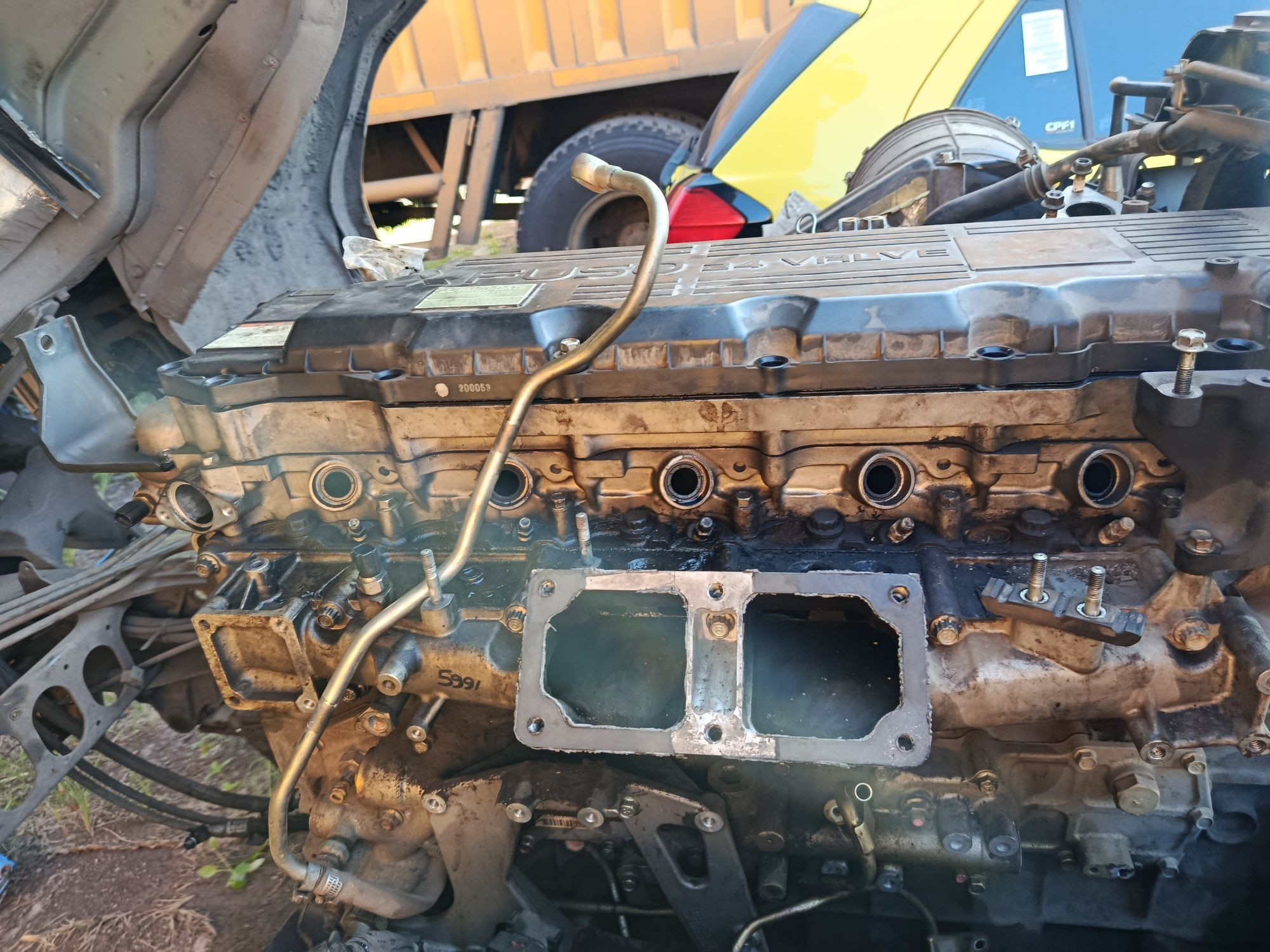 Lelang Mobil LOT No. 277 MITSUBISHI FN 62 F HD (6X4) 7.5 MT 2022 KUNING ...