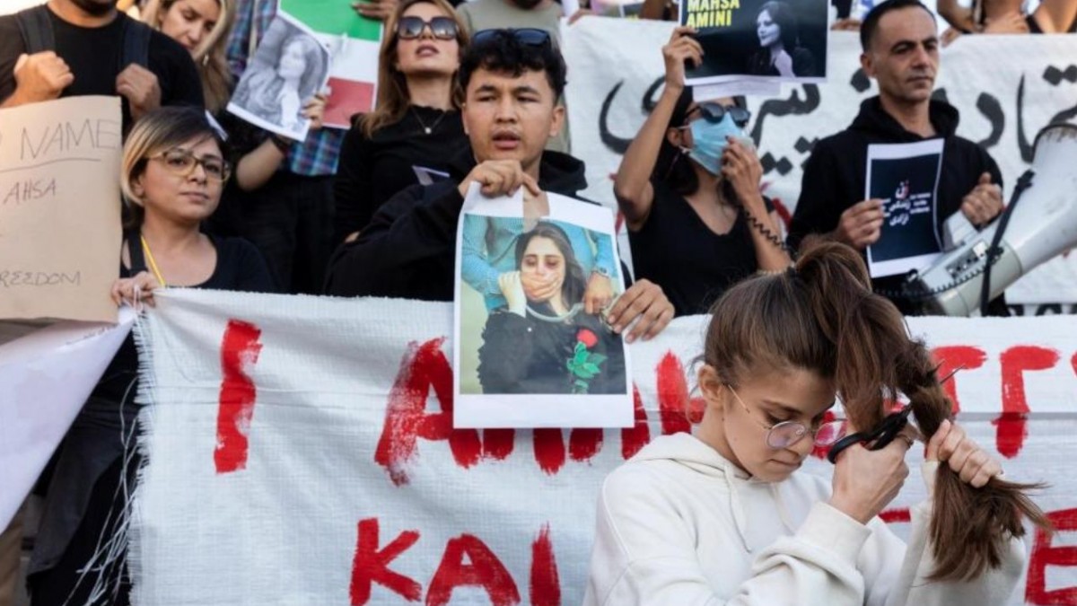 How The Death Of Mahsa Amini Pushed Iranian Women Over The Edge Of ...