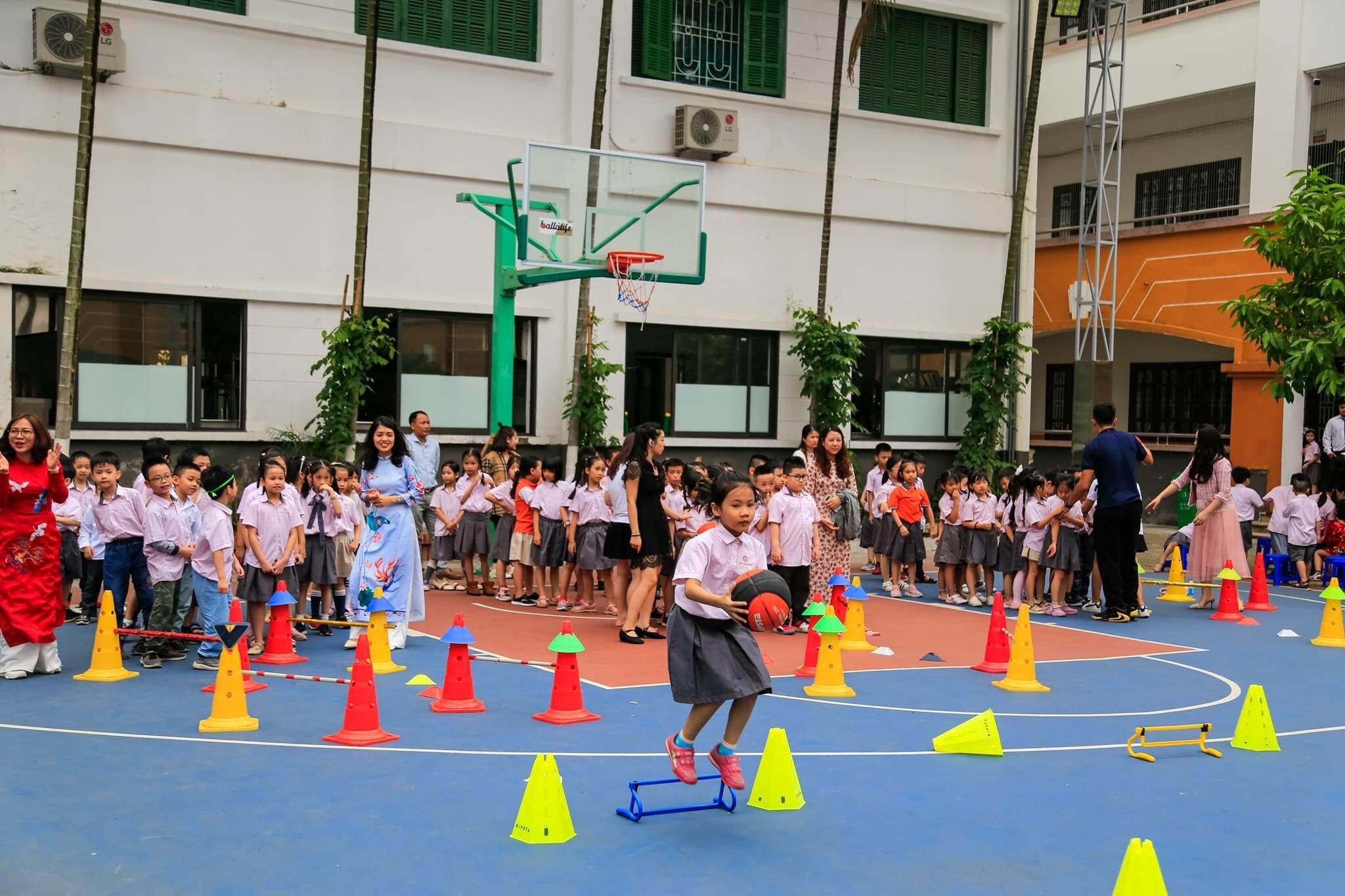 [REVIEW] Trường tiểu học MAY Academy - Định Công - KiddiHub