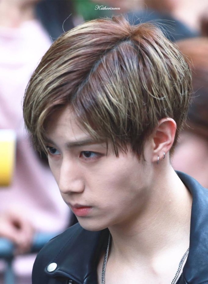 MY FRIEND เพื่อนที่ไม่ได้เเปลว่าเพื่อน โดย MarkkiE | Fictionlog นิยาย ...