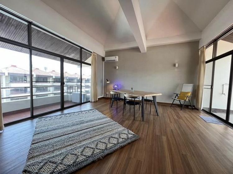 ประกาศเช่าทาวน์โฮม HR 5786 ให้เช่าทาวน์โฮม 4 ชั้น ซอยพัฒน...