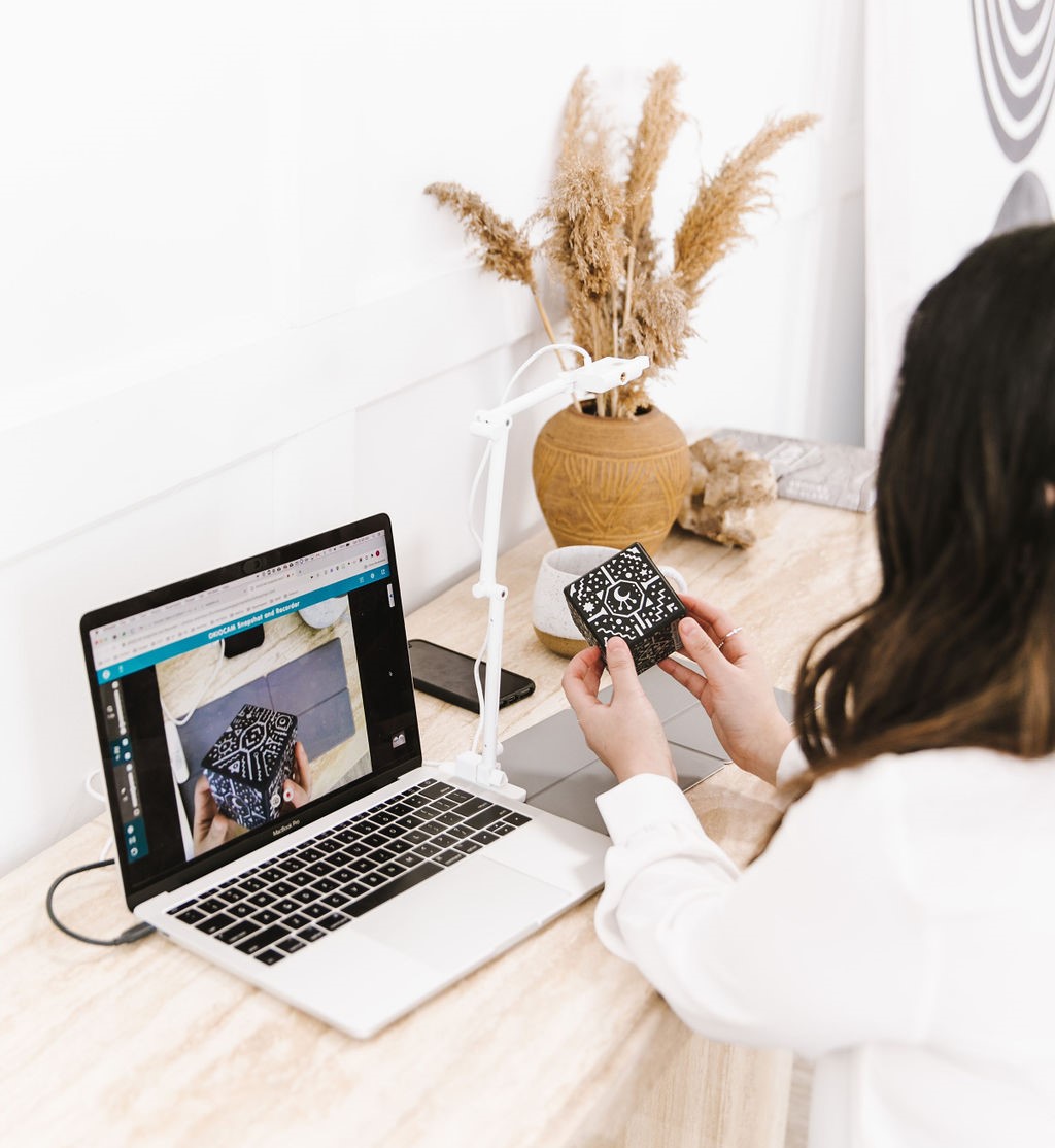 Isabella Liu: The Chemical Formula for an Awesome Teacher - OKIOLABS