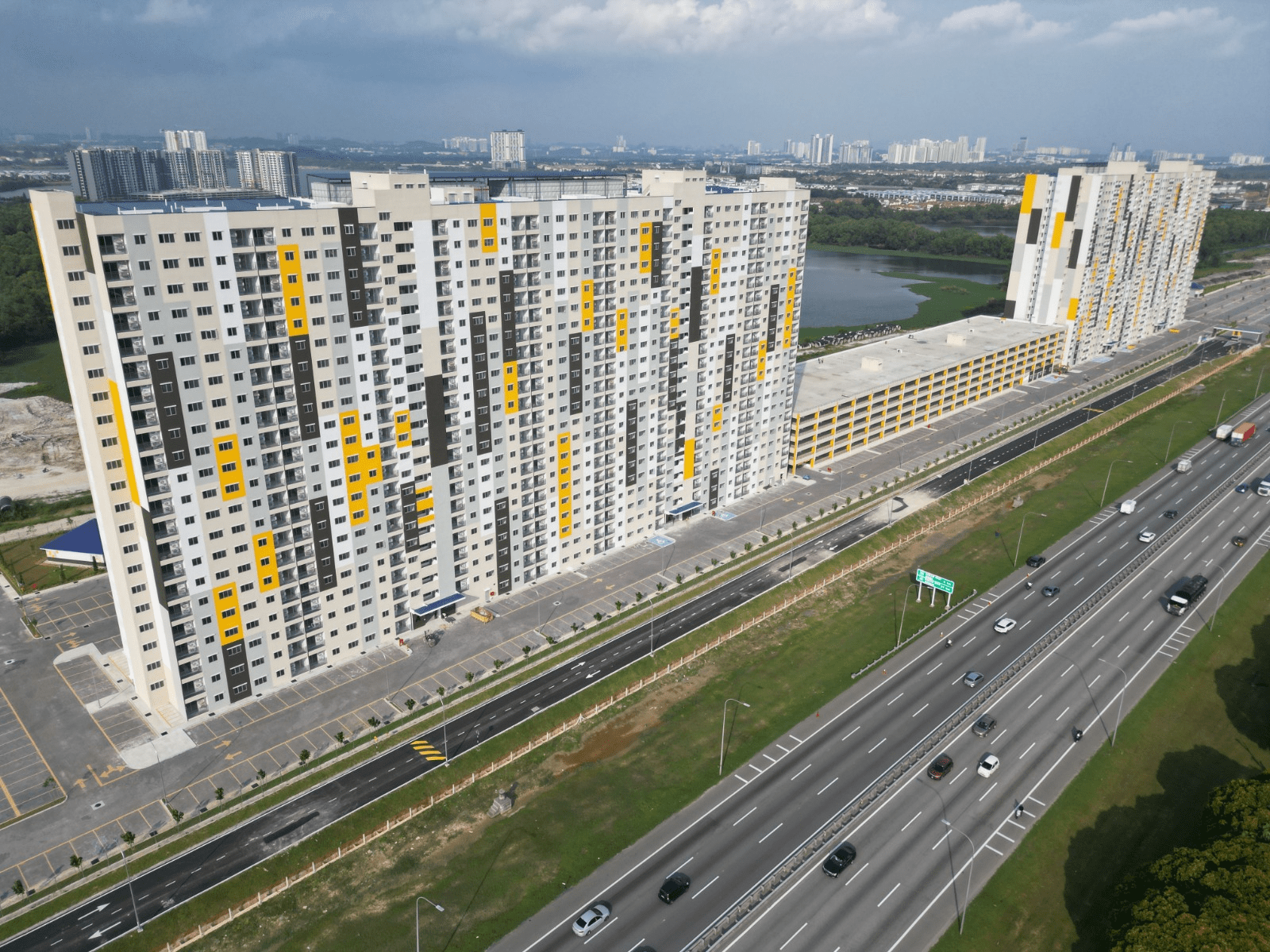 Idaman BSP Apartment Parking - Affordable, Safe, and Convenient | ParkIt