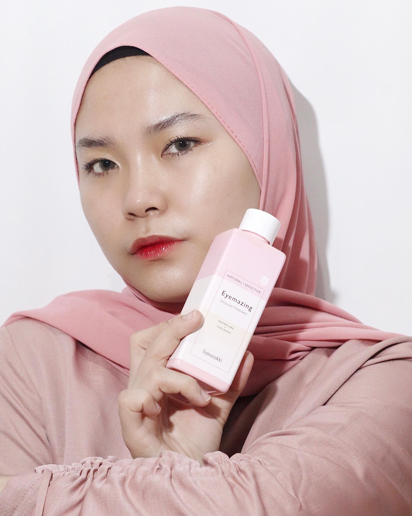[REVIEW] - TOMOTOKKI - Eyemazing Ampoule Treatment - Rifda Chairani