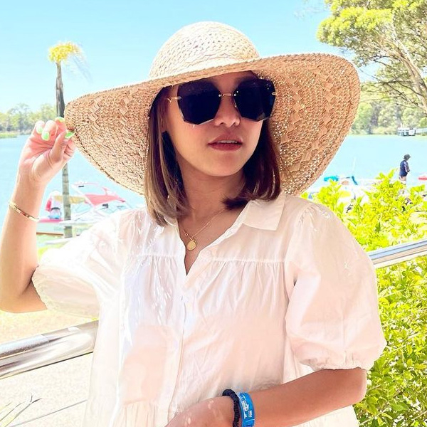 SIMPLY RHAZE Shop - CHARIS