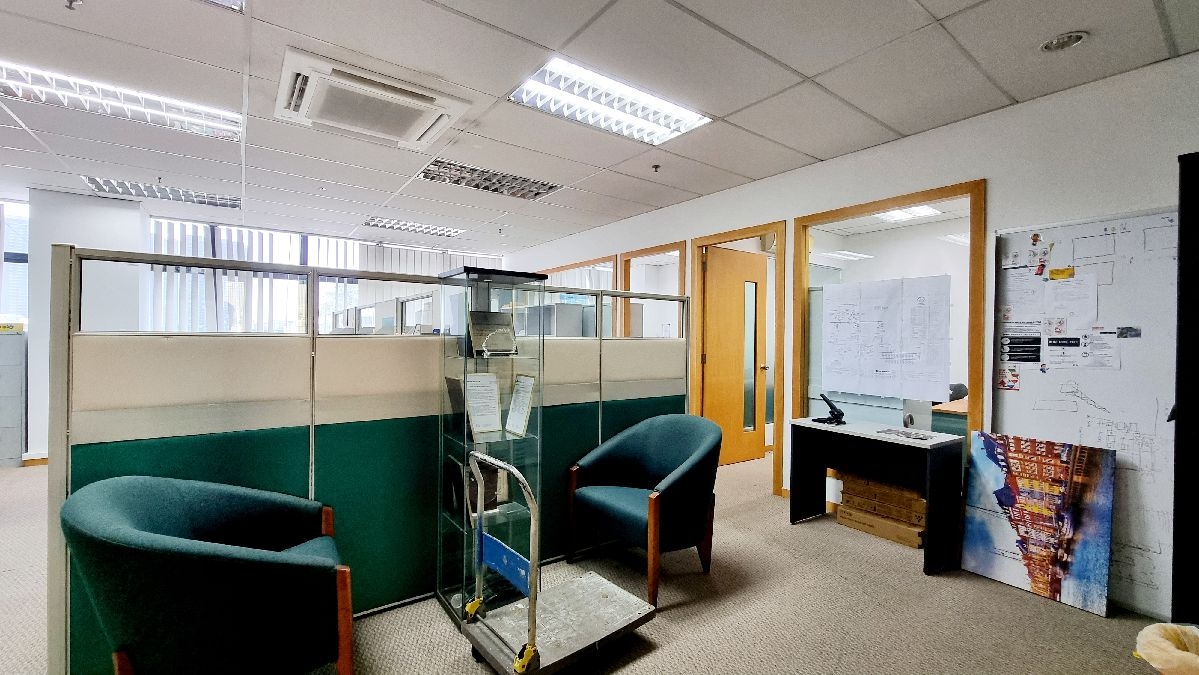 Tradehub 21 Light Industrial (B1) For Sale, $1,100,0002,002 sqft $549. ...