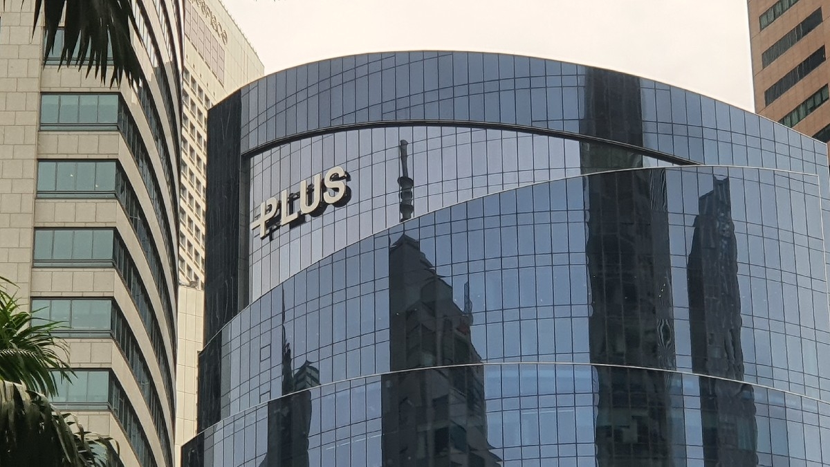 Plus Office For Sale, $4,003,0001,334 sqft $3,001.00 psf