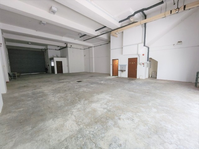 Warehouse B2 6m ceiling 20knm2 Tuas Ave Factory / Workshop (B2) For ...