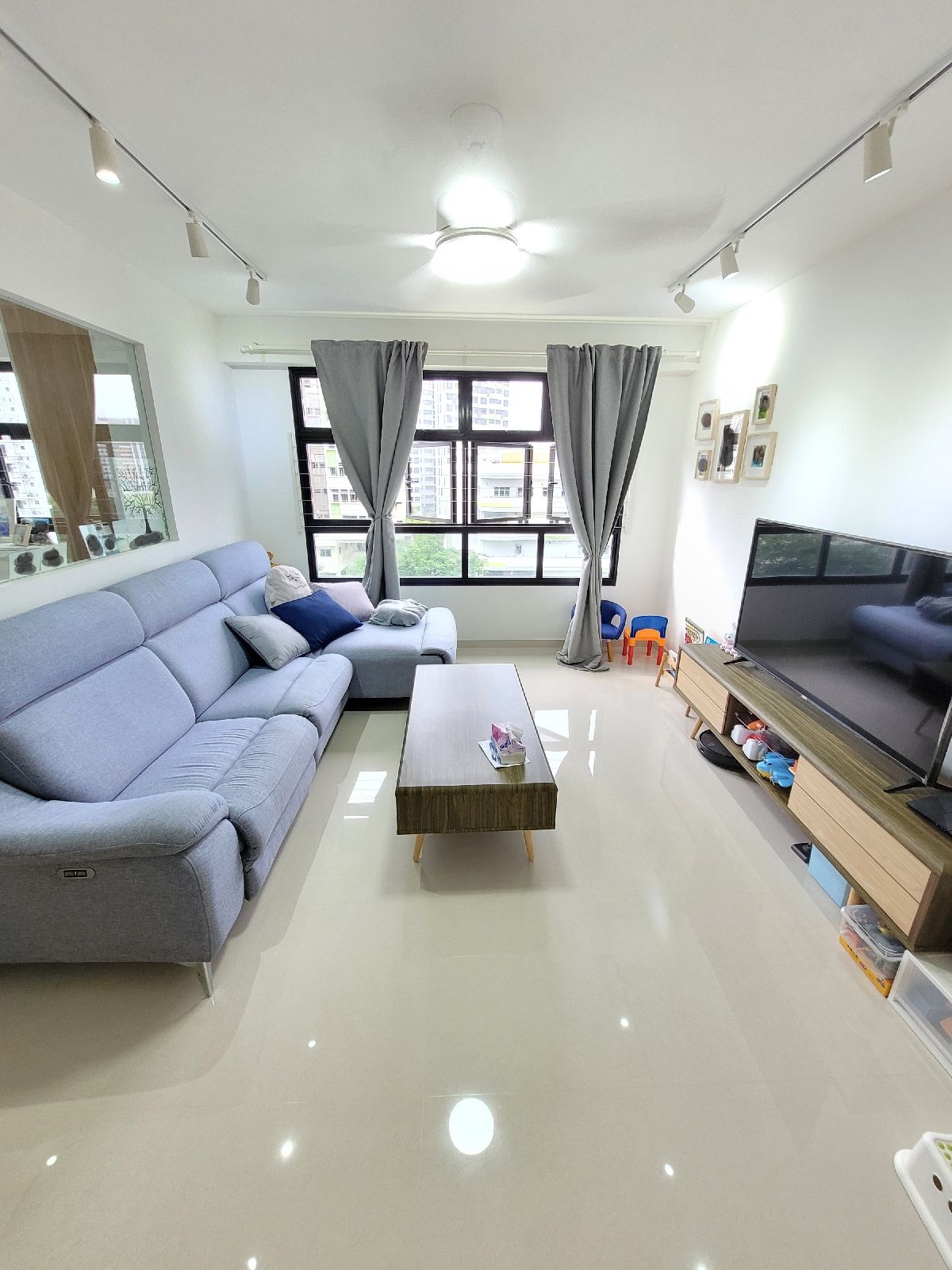 606B Tampines Street 61 HDB Apartment For Sale, $738,000, 3 Bed 2 Bath 990 sqft $745.00 psf