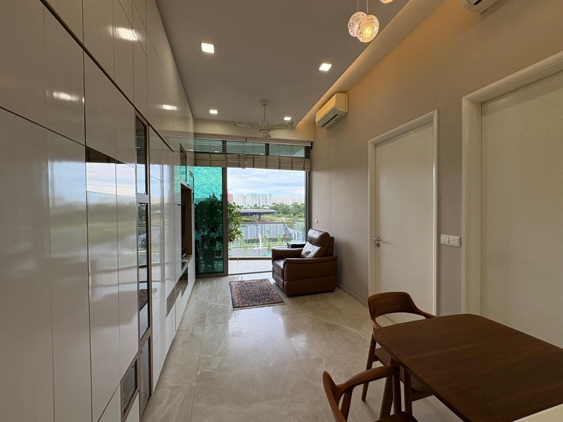 Kingsford Hillview Peak