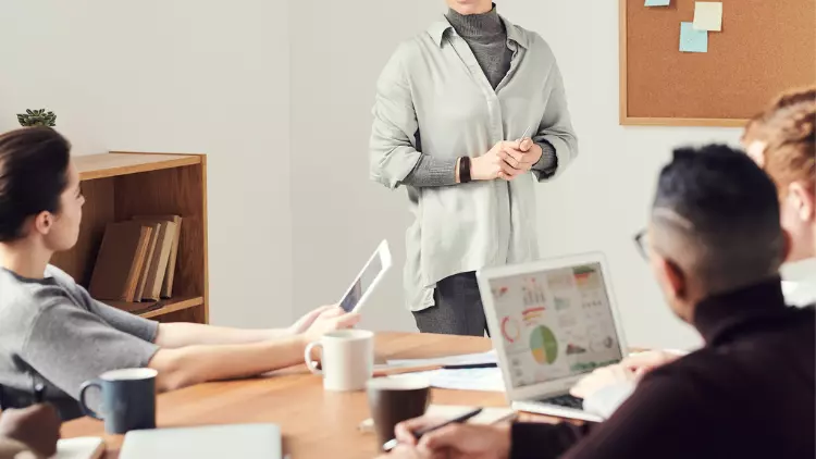 Systemic Design of Team Workshops for Managers & Leaders